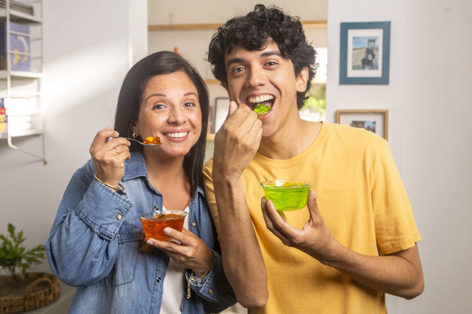 Nosotros - Universal